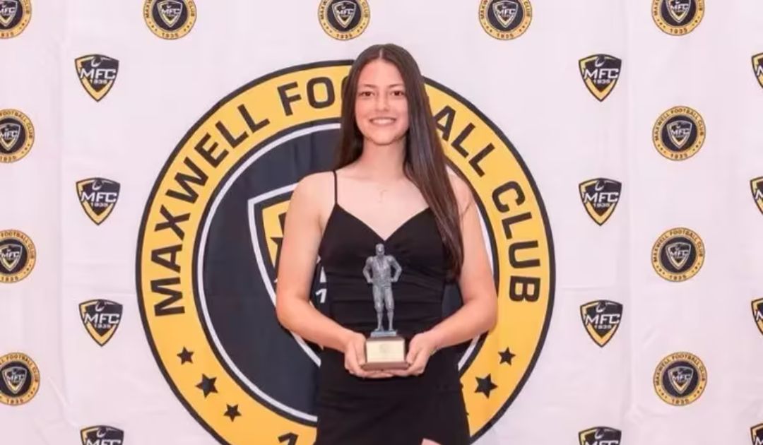 Gwynedd Mercy Academy senior receives Mini Max Award, part of first ...